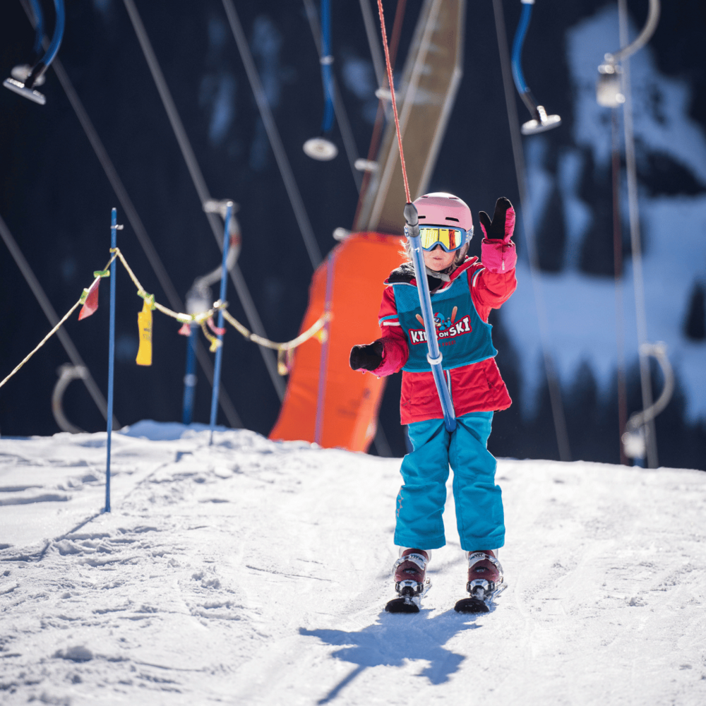 KIDS ON SKI - for free - PistenBully